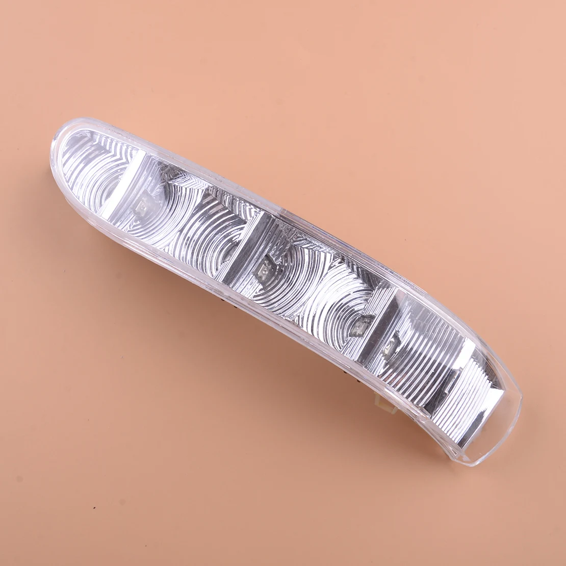 Espelho-retrovisor-do-carro-direito-transformar-a-luz-do-sinal ...