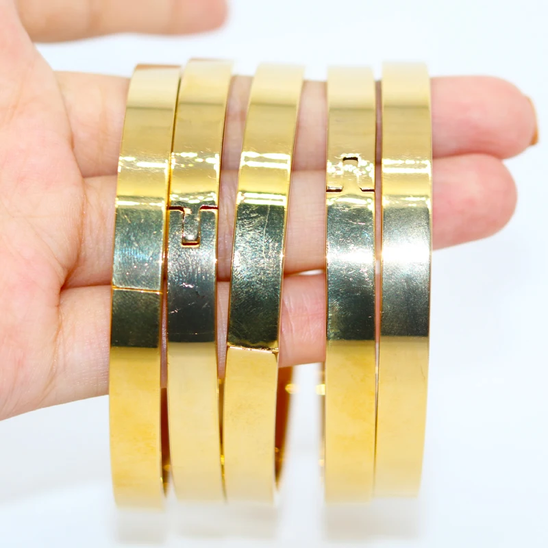 Simple Gold Bangle