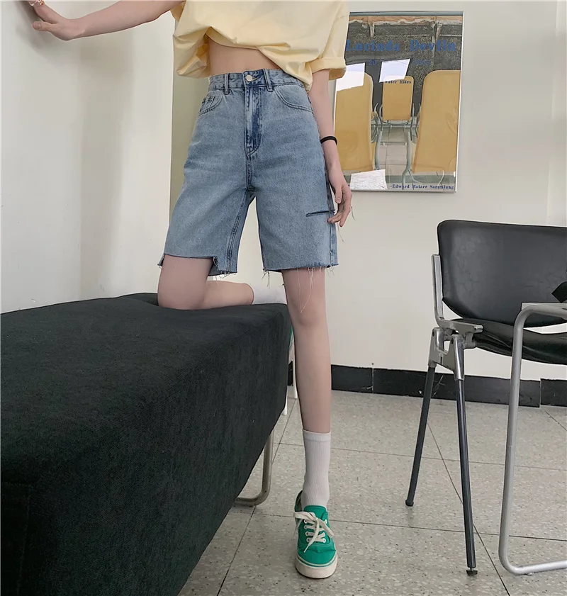 반바지 여성 레트로 데님 구멍 디자인 세련된 하라주쿠 커플 짧은 바지 캐주얼 인기 하이 스트리트 한국 여성 의류 남여 의류