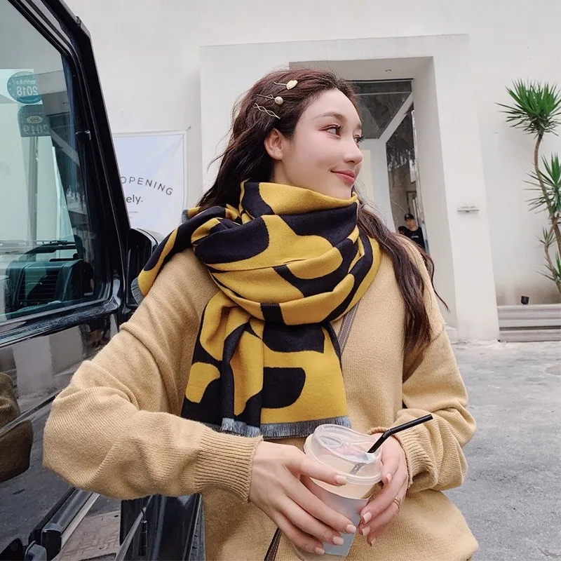 Nueva bufanda femenina versión coreana Otoño e Invierno leopardo doble ...