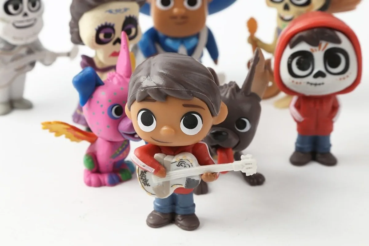 Best Offer Movie Coco Pixar Miguel Riveras Collectors Miguel/Ernesto De ...