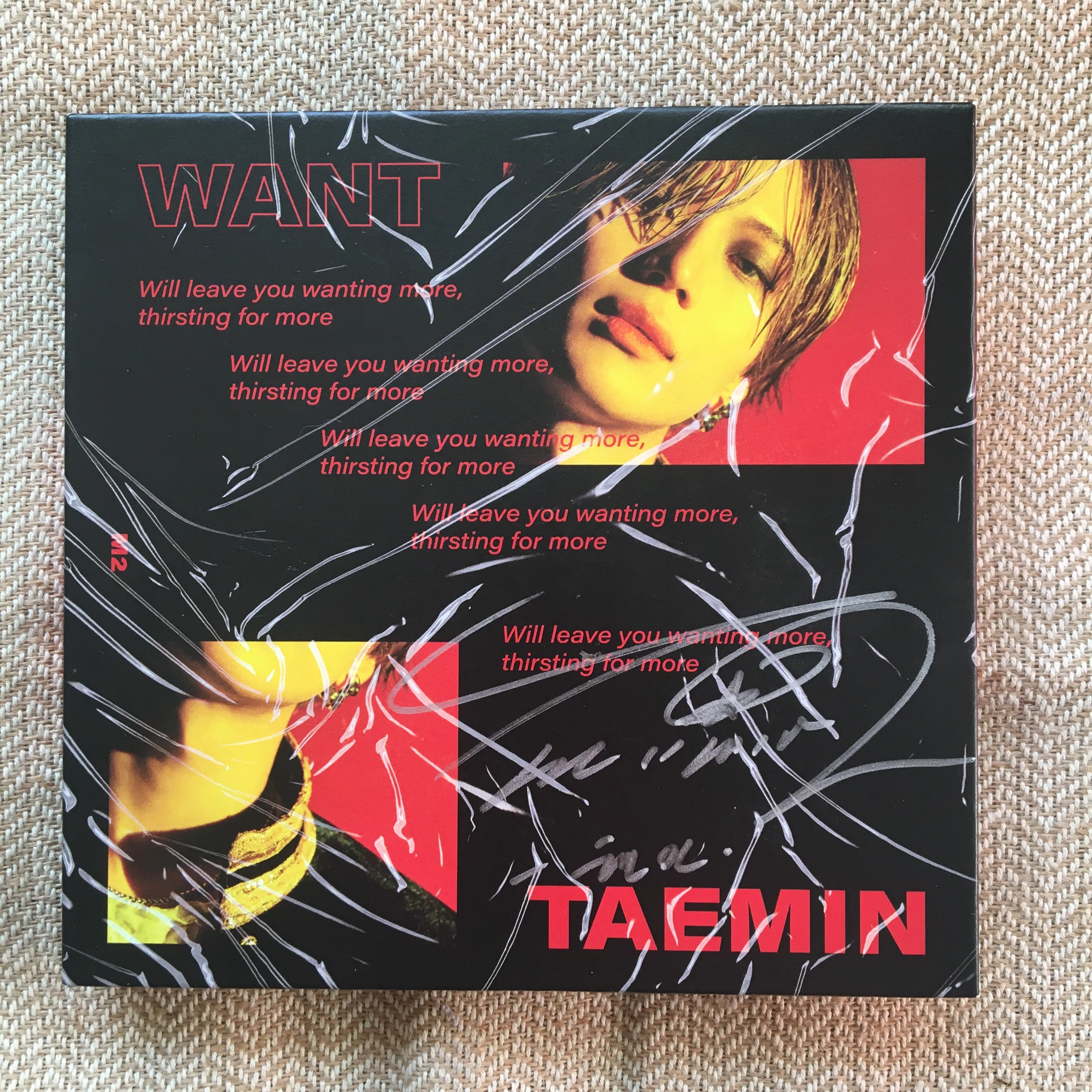 hand-signed-SHINEE-Lee-Taemin-autographed-album-WANT-K-POP-12202101.jpg