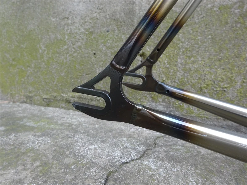 FG03 chất liệu từ 4130CR-MO phuộc carbon - TSUNAMI