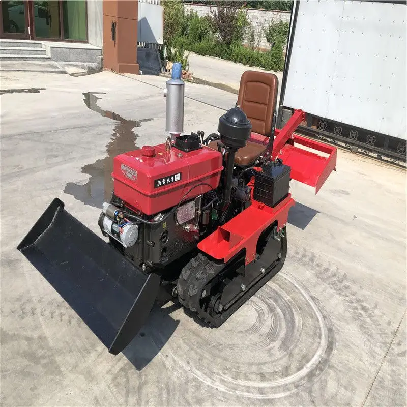 Tractor-peque-o-de-tracci-n-en-las-cuatro-ruedas-Tractor-con-cultivador ...
