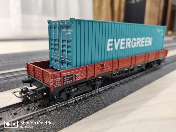 HO Scale Model Railroad Freight Cars HO Scale 40ft Containers Shipping ...