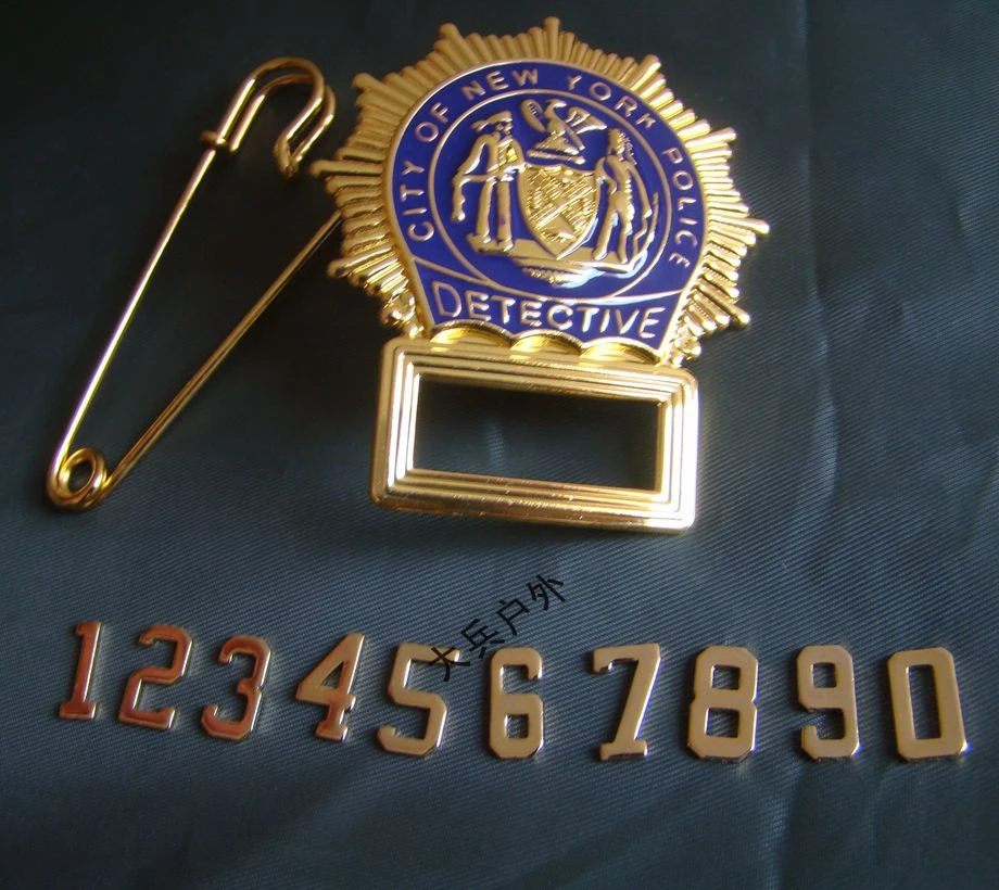 Classic-BLUE-BLOODS-DETECTIVE-LIEUTENANT-Replica-Movie-Prop-Pin-Badge ...