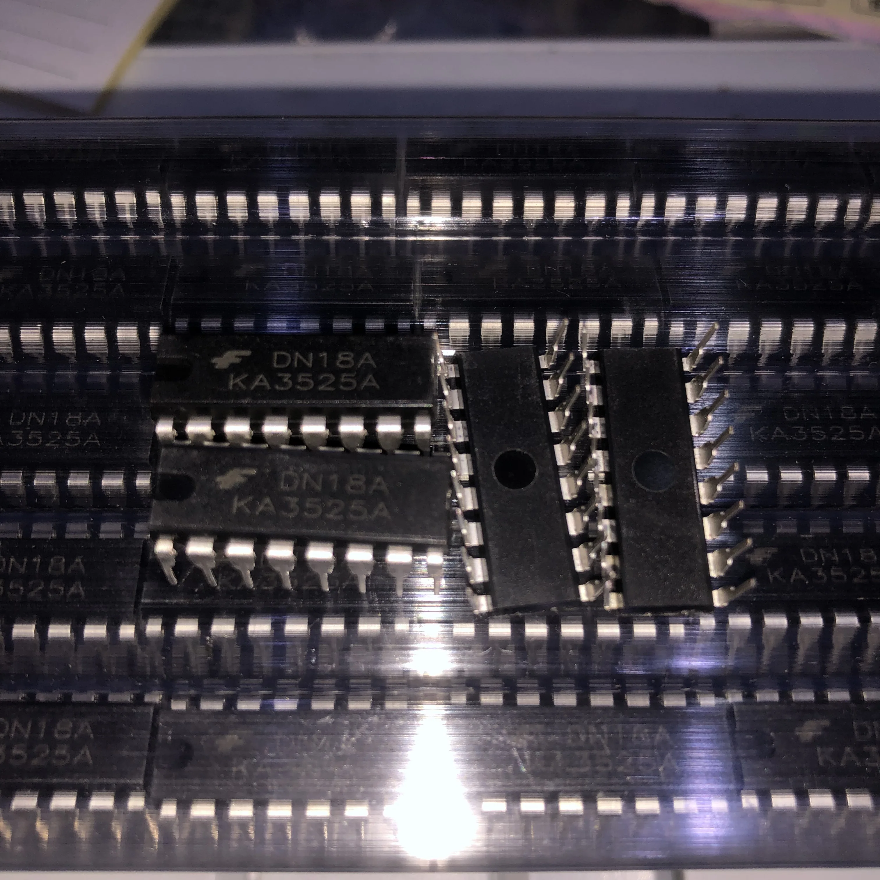 100PCS KA3525A DIP16 KA3525 DIP new and original IC SG3525A SG3525 ...