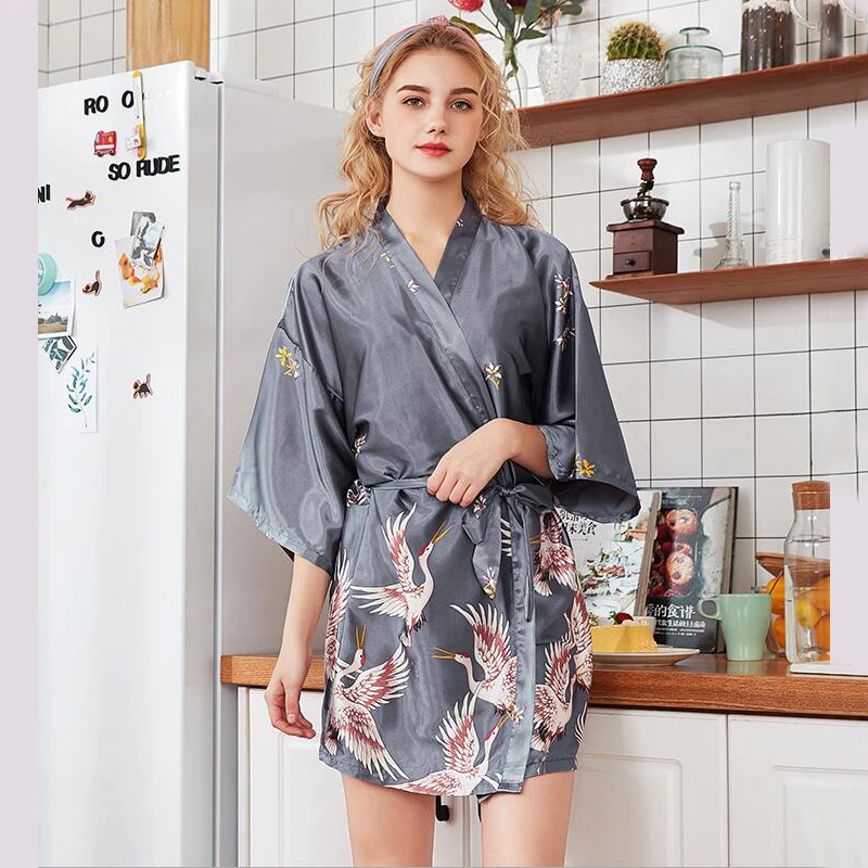 Fashion-Women-s-Summer-Mini-Kimono-Robe-Lady-Rayon-Bath-Gown-Yukata ...