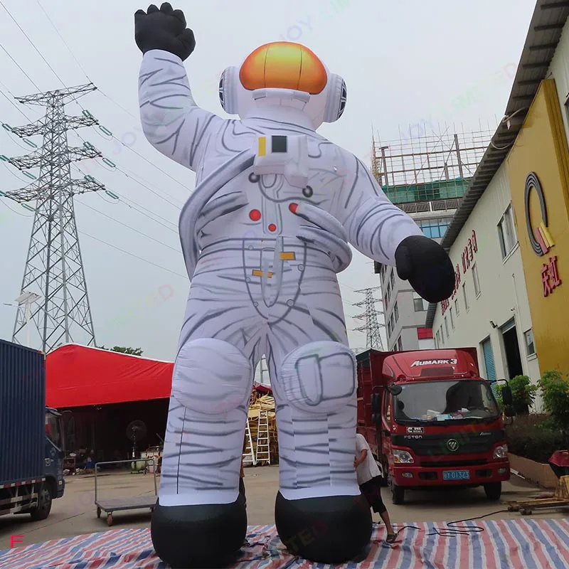 8m 26ft Tall Giant Inflatable Astronaut With Led Light / Lighting ...