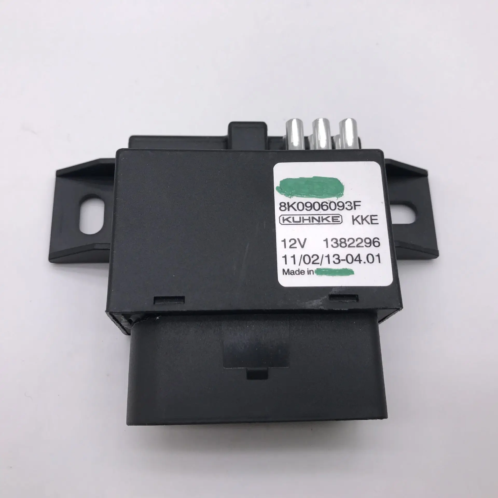 Fuel-Pump-Control-Module-For-Audi-A4-A5-S4-S5-Q5-2-0T-3-2L-VW.jpg