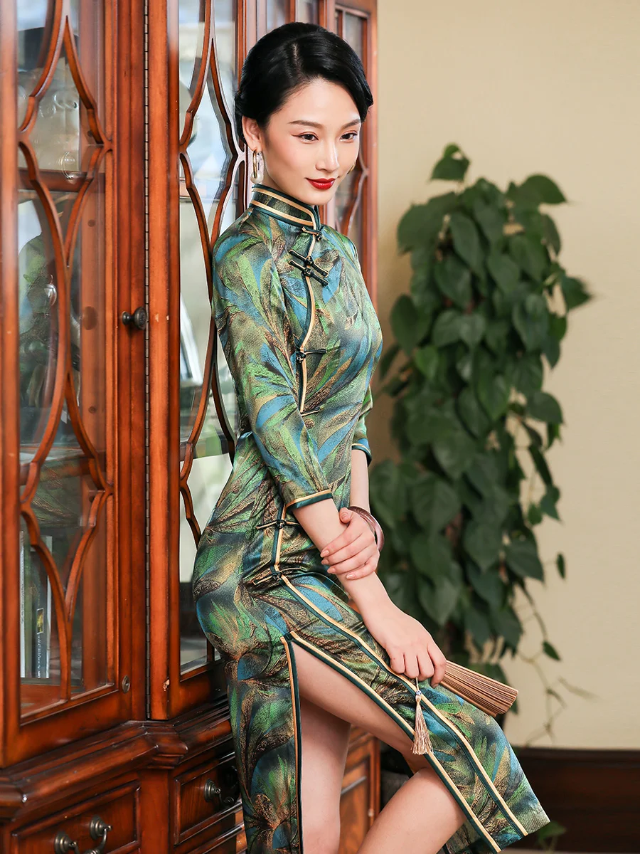 Traditional Chinese Dress Green