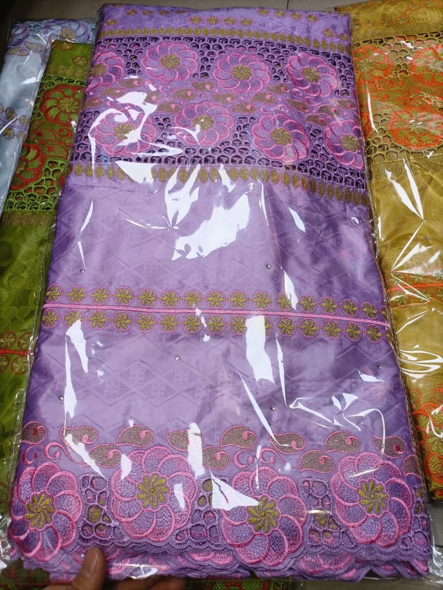 Bazin riche 2021 brode autriche bazin riche, brode de tela suisse 100% ...