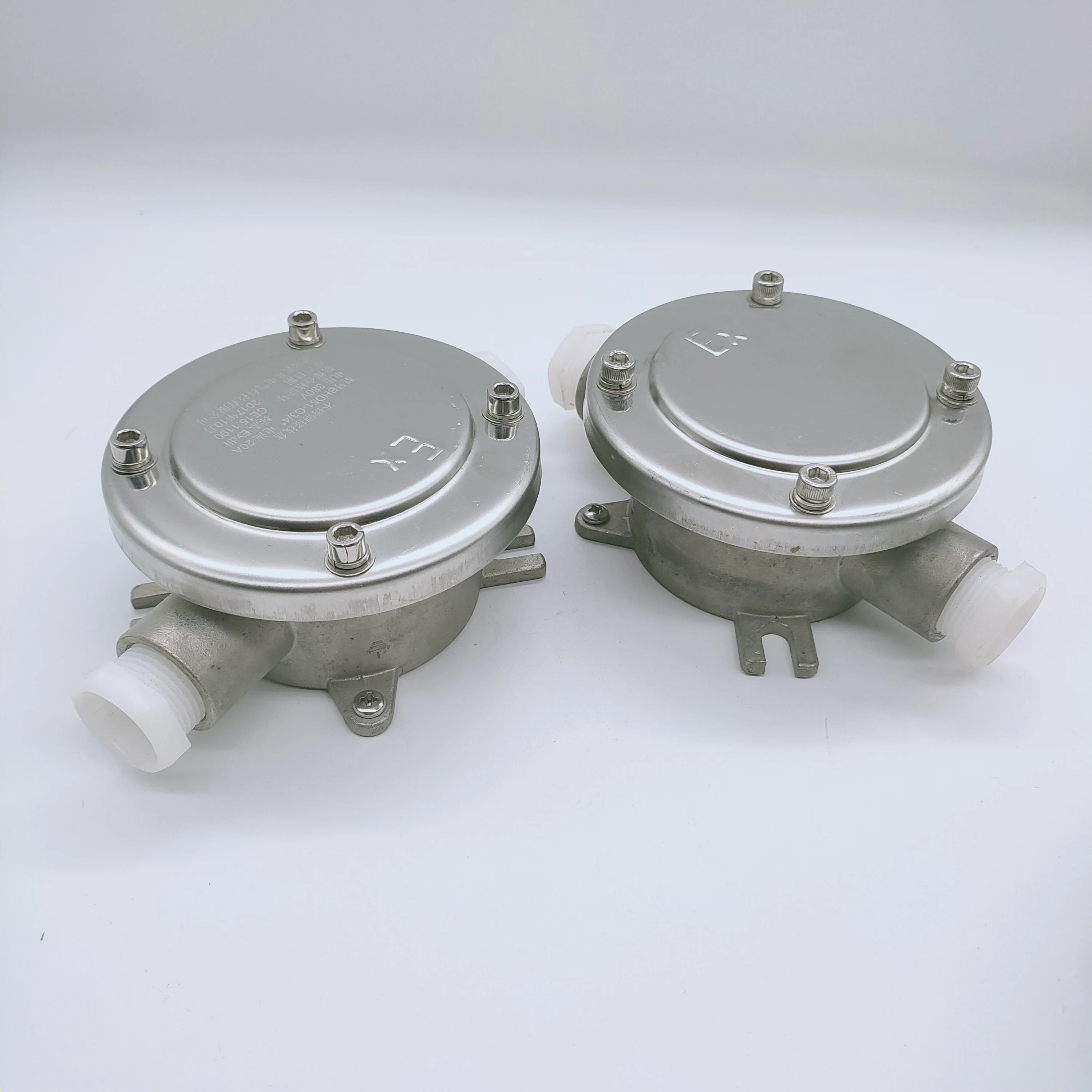 Stainless-steel-explosion-proof-junction-box-round-1-inch-one-two-three ...