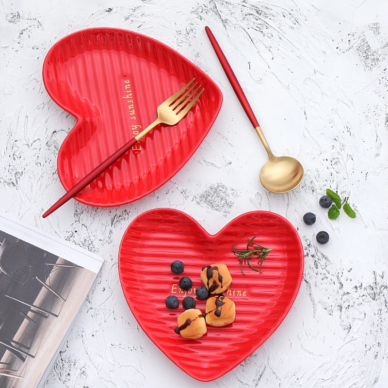 8 Inches Red Love Plate Heart Shape Creative Ceramic Dish Plate Salad ...