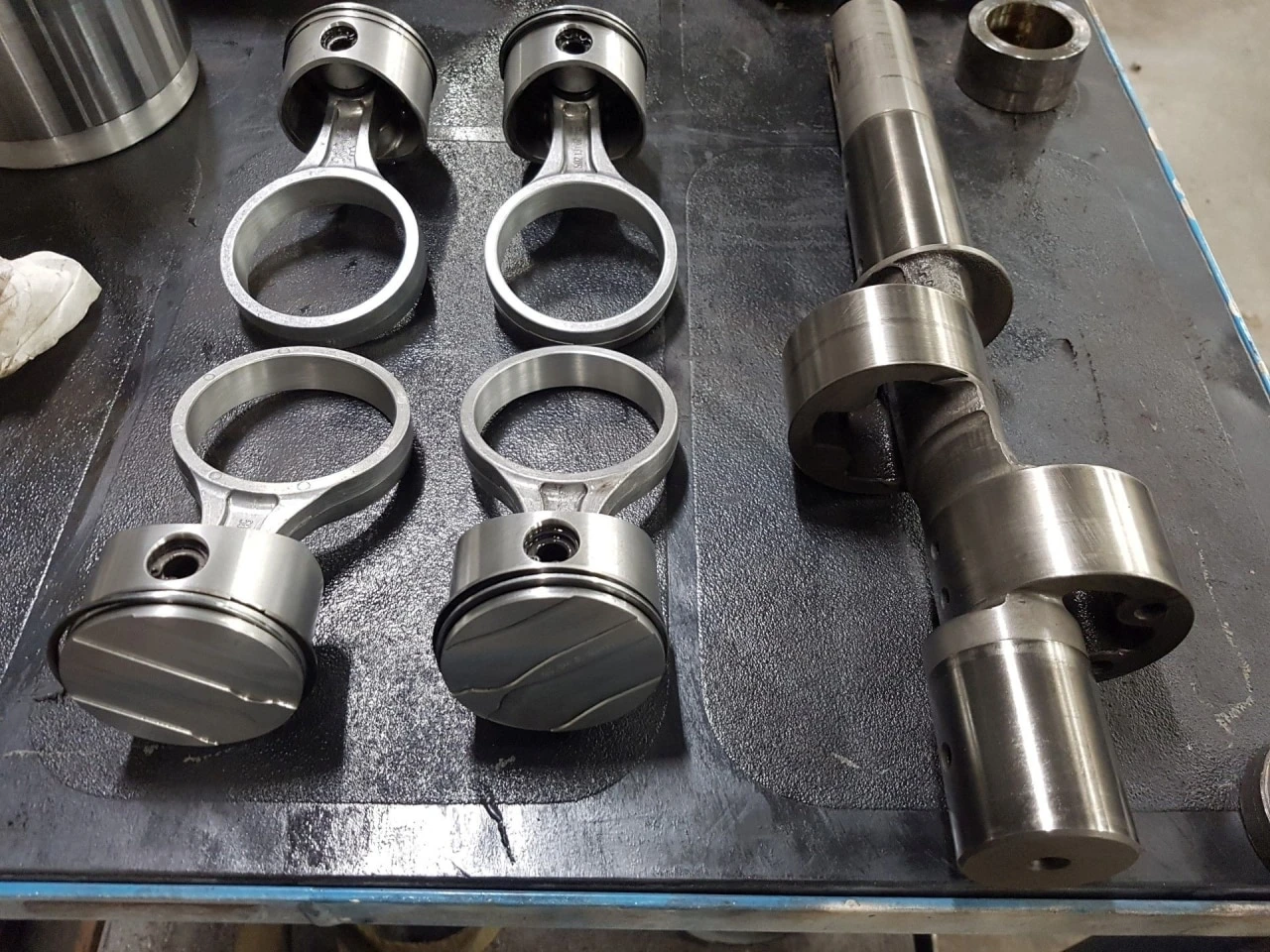 32403905 set rails mount, option for compressors Bitzer spare parts ...