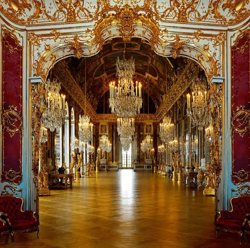 Regal Palace Royal Reception Chandelier Hall Prom Dance Engagement ...