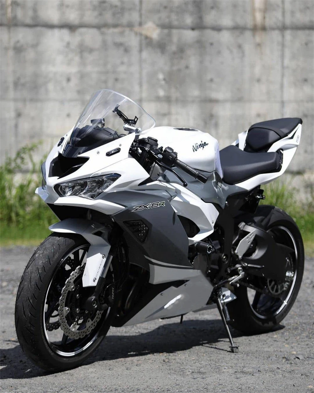 2022 Zx6r White