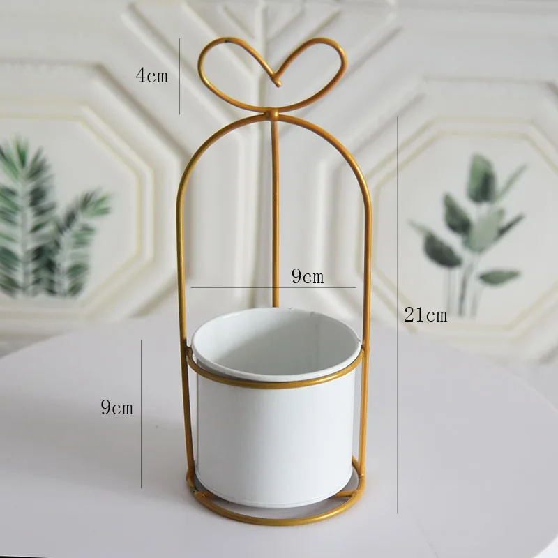 Металлическая корзина для цветов Любовь позолоченный Геометрическая ...