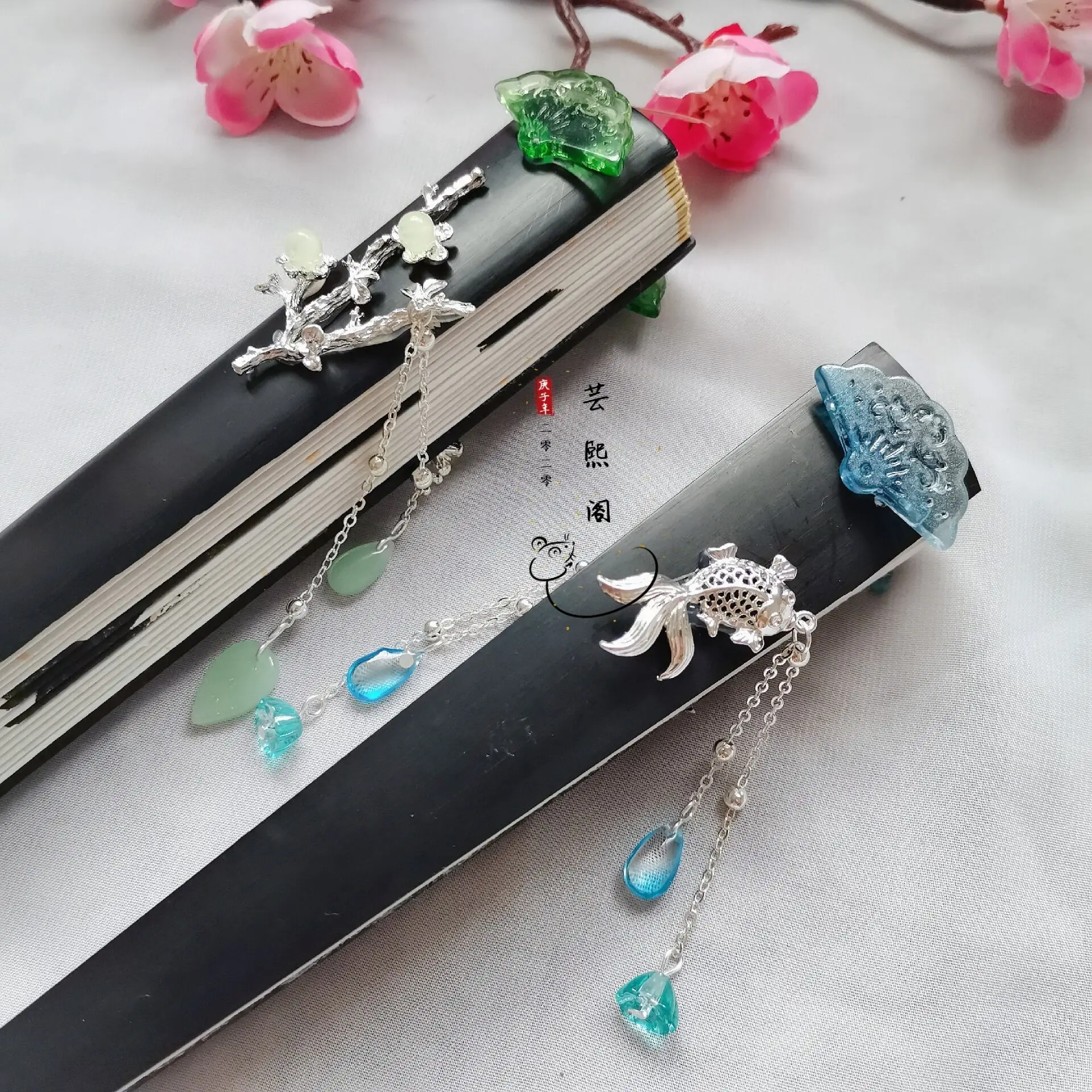 Anime Tian Guan Ci Fu Shi Qingxuan Gradient Folding fan Handheld Folded ...