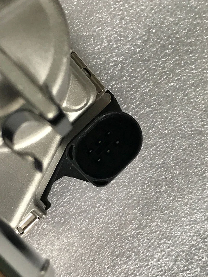 Абсолютно корпус дроссельной заслонки OEM 92067741 0280750222 подходит ...