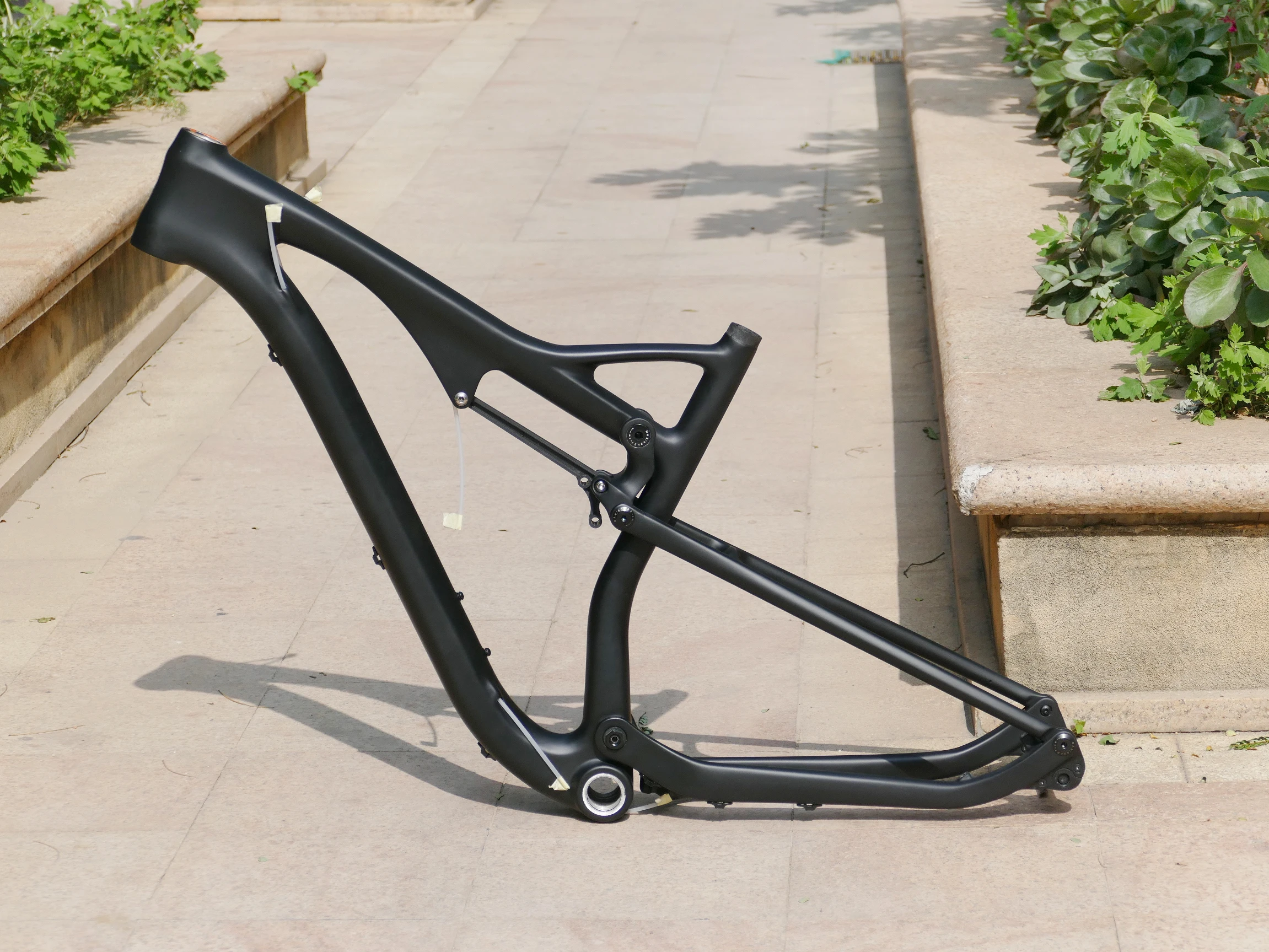 Verificar o quadro de suspensão de bicicleta mountain bike strass 29er ...