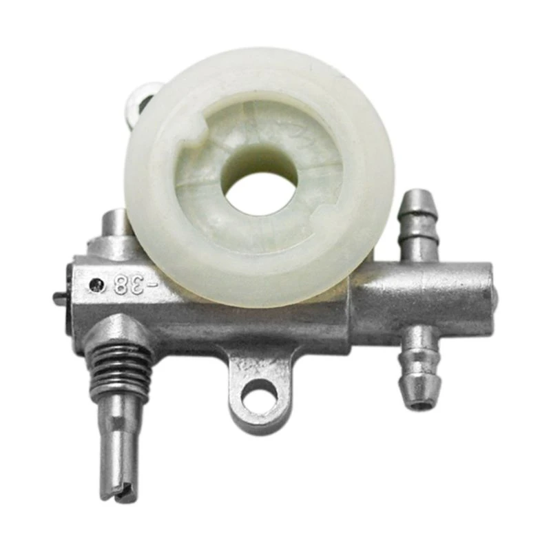 2500/3800 Chainsaw Spare Parts Chainsaw Oil Pump With Worm Drive Gear ...