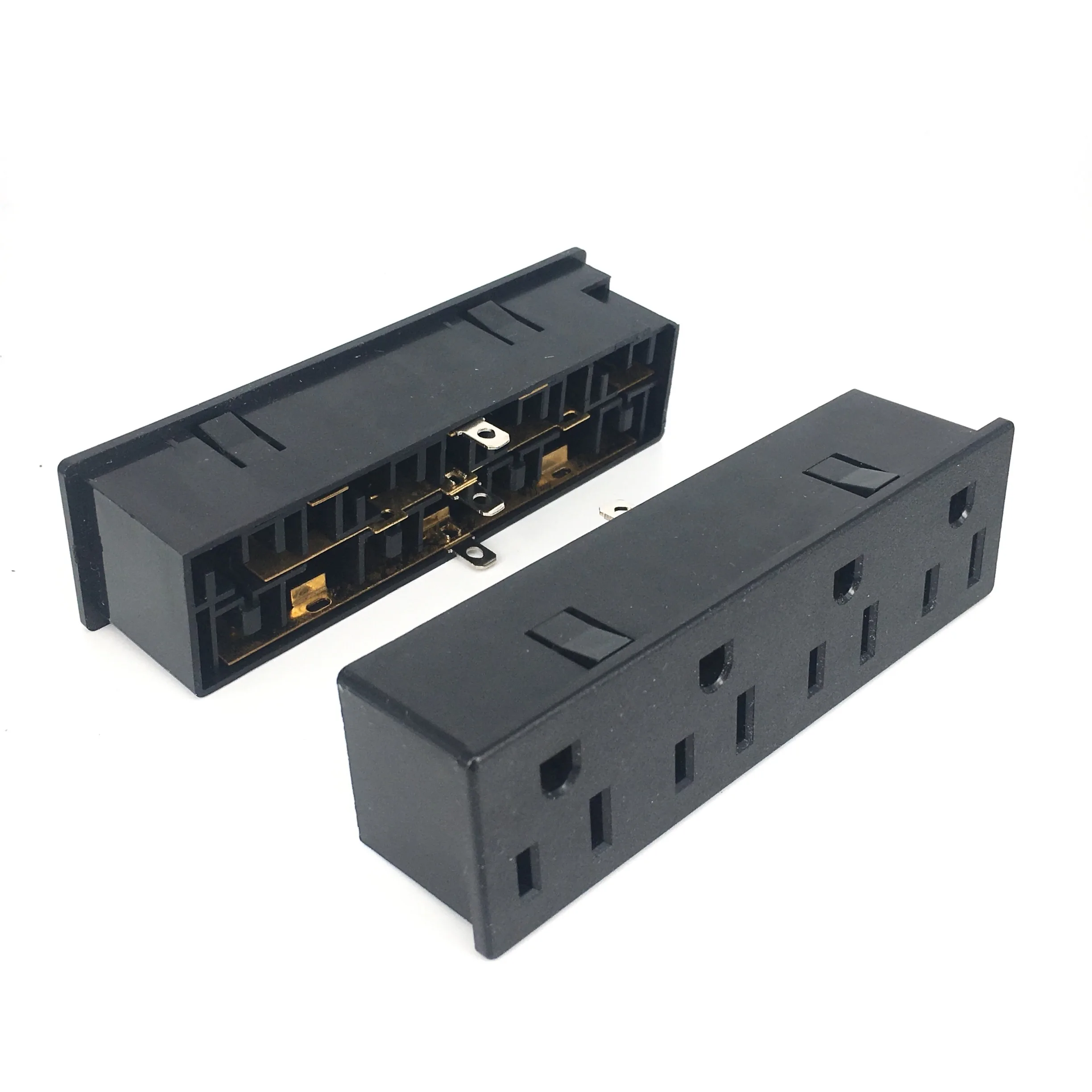 SS-6B-4-USA-Type-B-socket-in-Black-CE-Marked-4-Ways-USA-outlet-socket.jpg