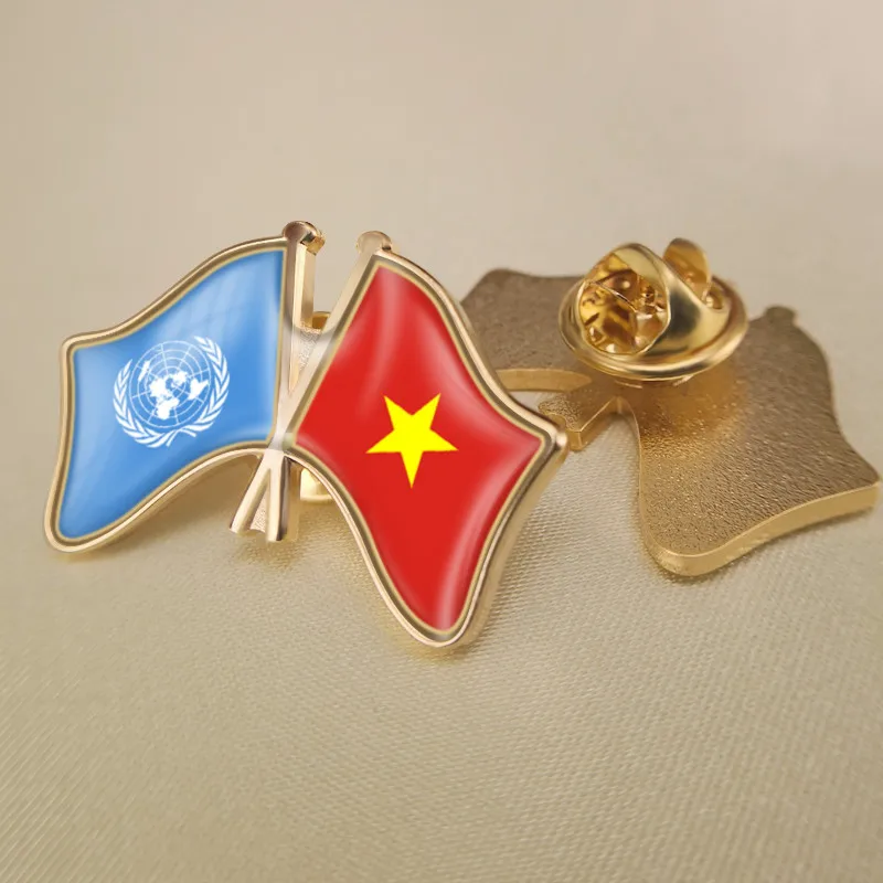 United-Nations-and-Vietnam-Crossed-Double-Friendship-Flags-Brooch ...