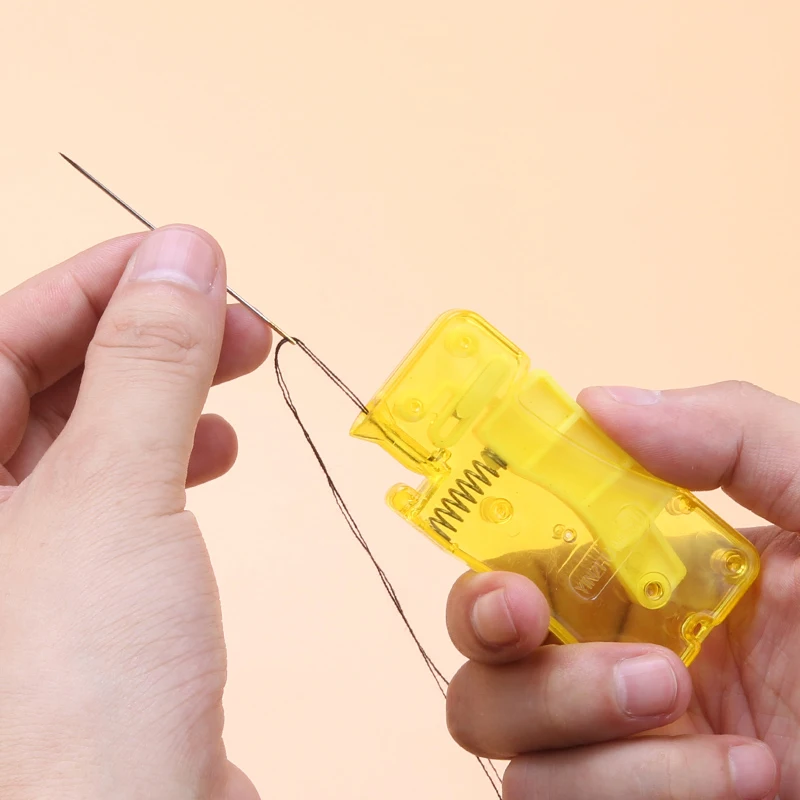 1PC Auto Needle Threader DIY Hand Sewing Threader Hand Machine Stitch ...