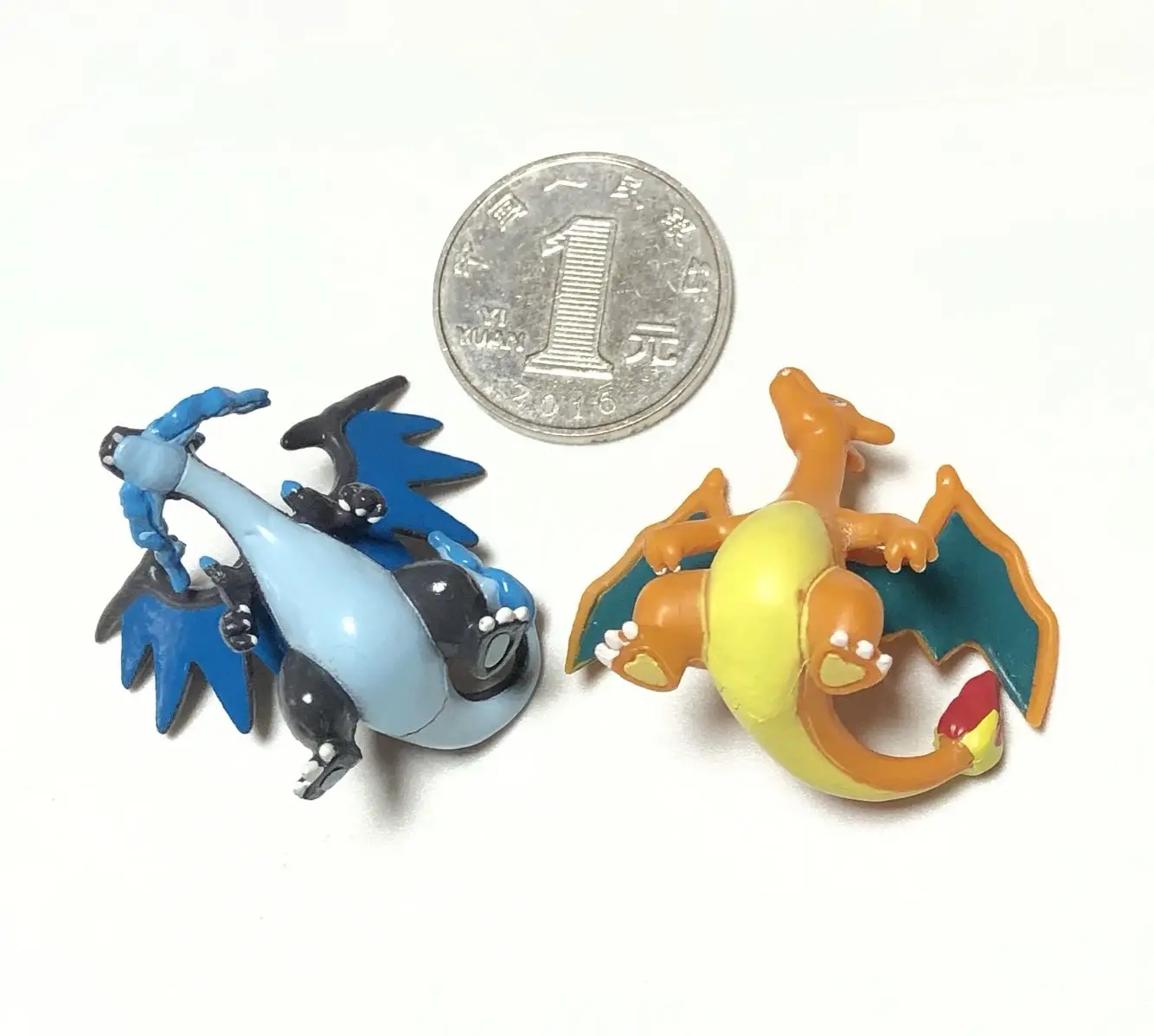 TOMY Pokemon Action Figure Candytoy 3 Cm Small Doll Mega Charizard Xy ...