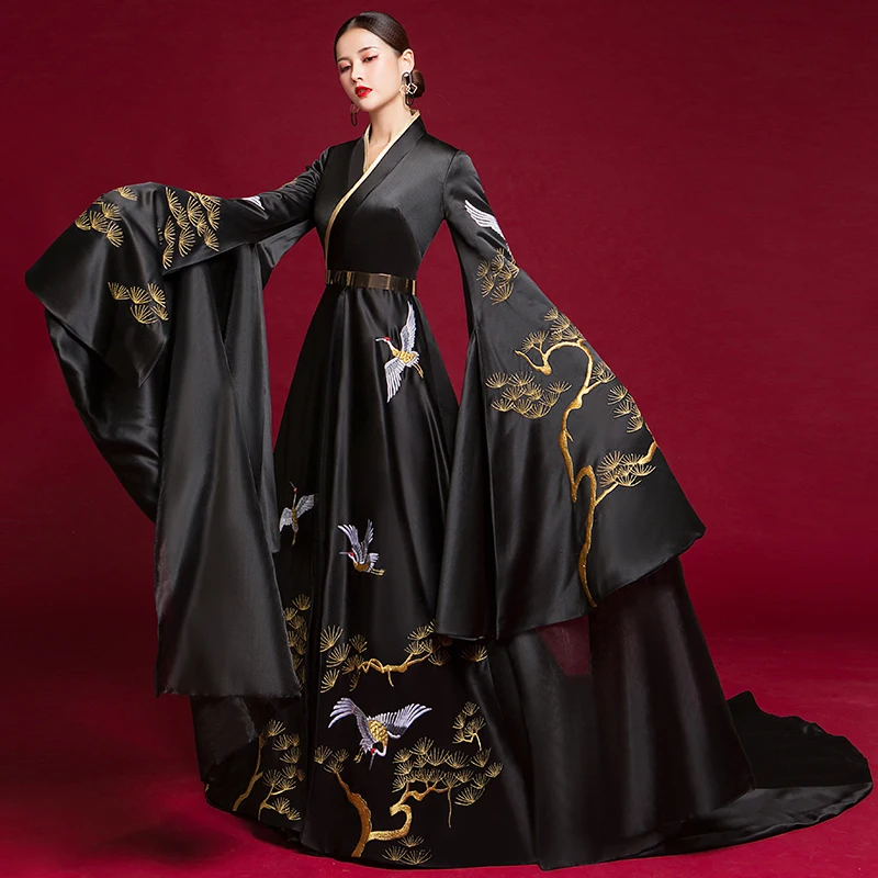 Black Trailing Chinese Evening Dress Long Gold Phoenix Embroidery Bat ...