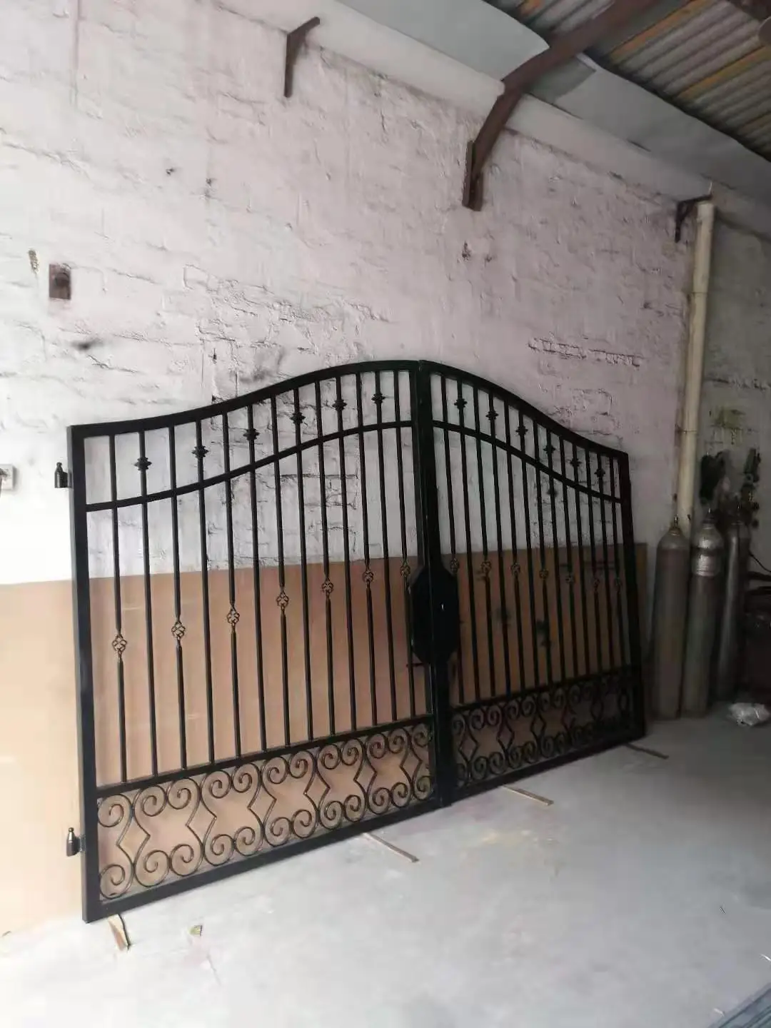 Simple House Gates Design