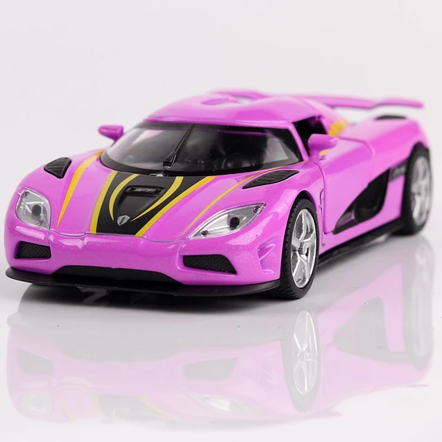 Koenigsegg Agera R Pink