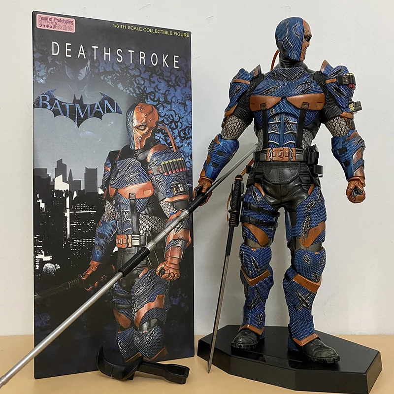 Deathstroke Figure