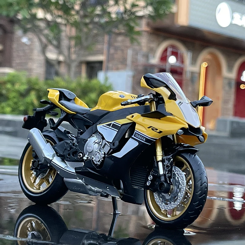 209 Yamaha R1