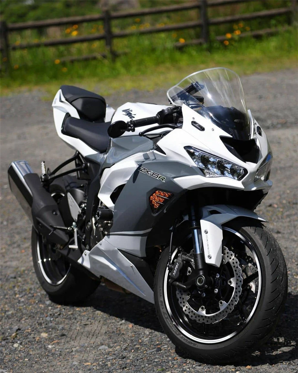 2022 Kawasaki Zx6r White