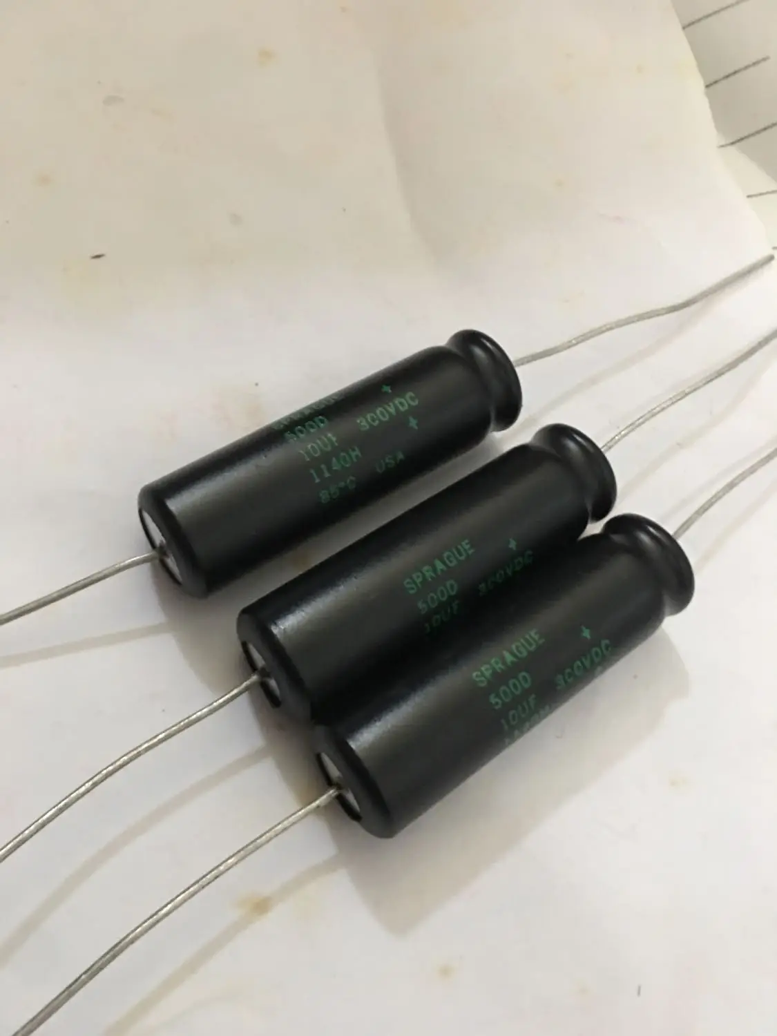 10 pces/30 pces 300v10uf 10uf/300v sprague 500d tubo axial capacitor eletrolítico com átomo ...