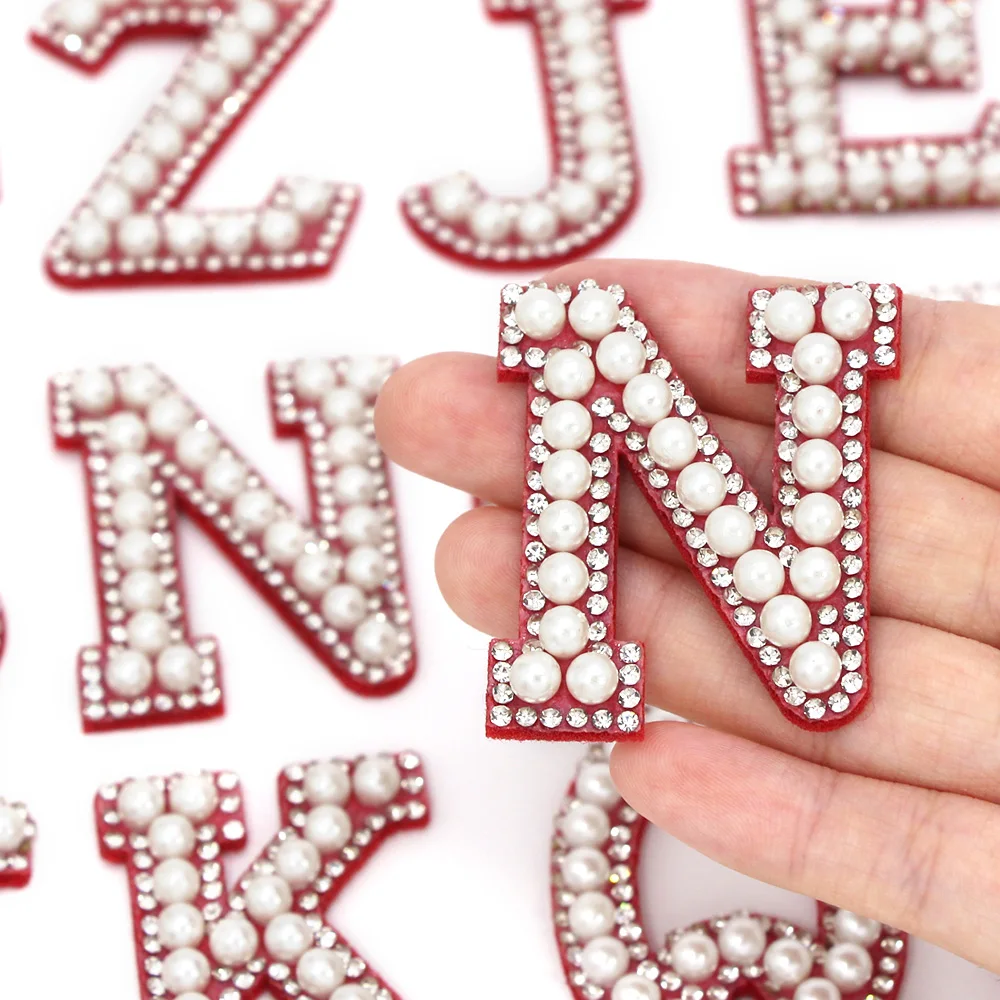 Parches de letras con Base roja, Parche de letras con diamantes de ...