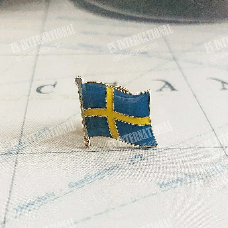 Sweden-National-Flag-Lapel-Pins-Crystal-Epoxy-Metal-Enamel-Badge-Paint ...