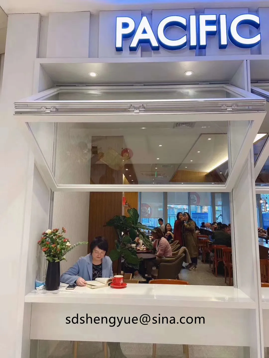 Aluminium-Bi-fold-Window-Fold-Up-Glass-Windows-American-Vertical-Roll ...