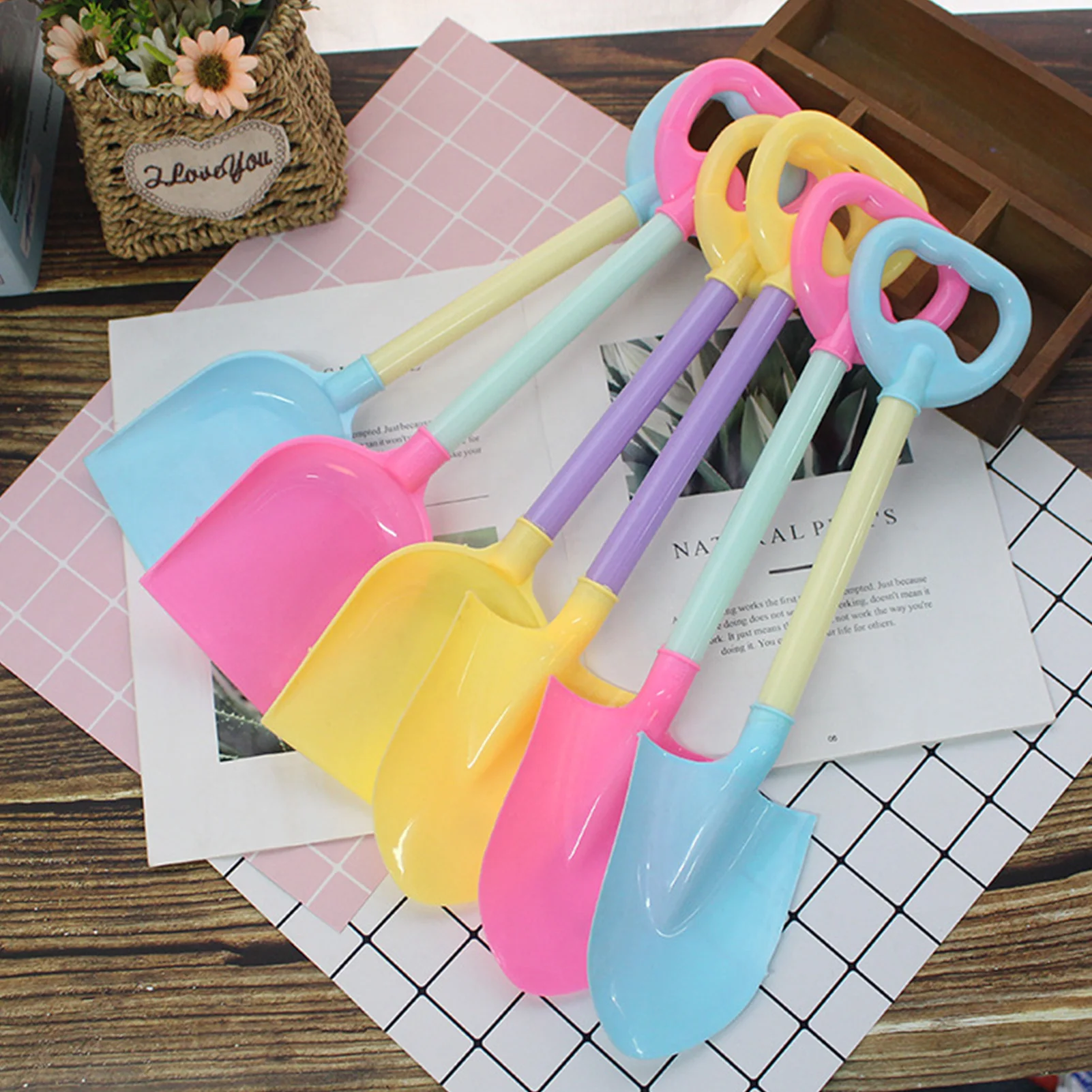 Beach Sand Shovel Toys Safe Plastic Spades Gardening Digging Tool Beach ...