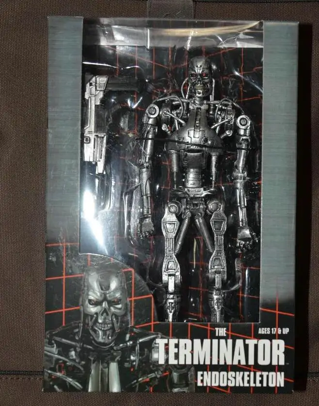 NECA The Terminator Endoskeleton T 800 with Plasma Rifle Action Figure ...