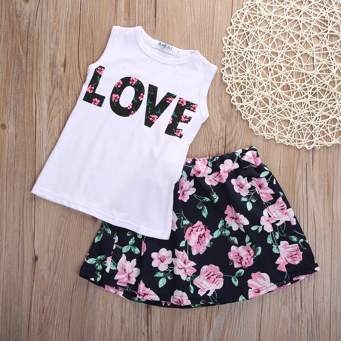 Conjunto de Top sin mangas con estampado de letras de amor y falda con ...