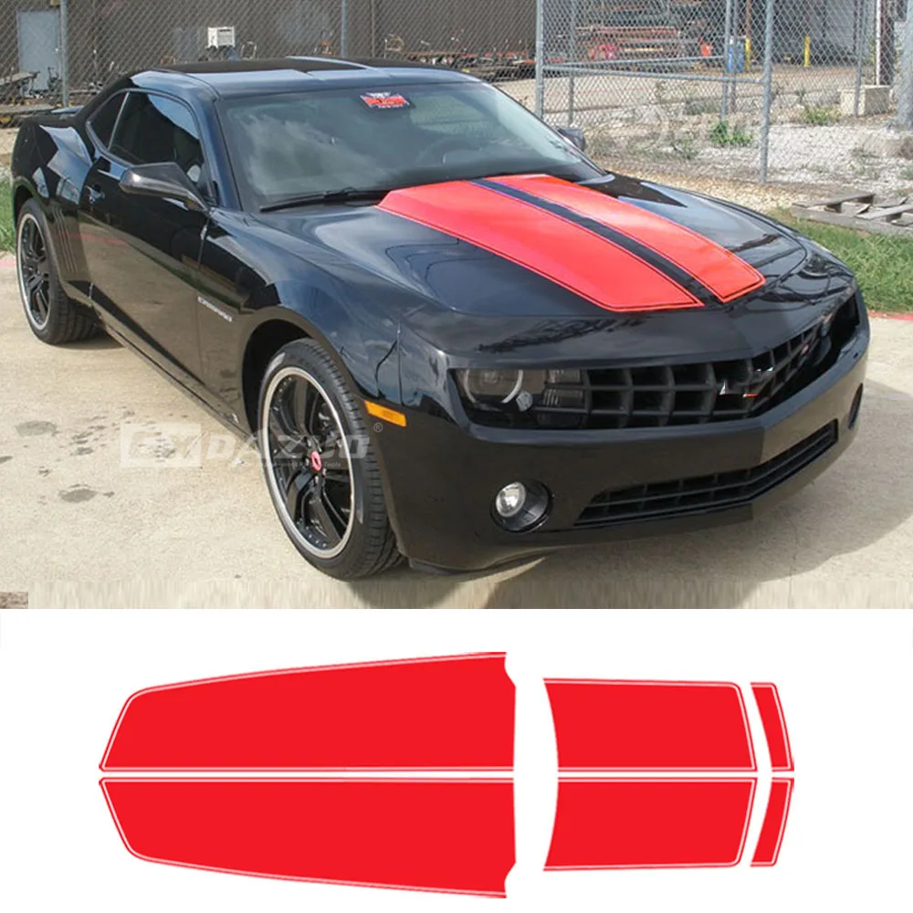 Camaro 2022 Black With Red Stripes