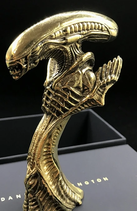 JPL-10-5-6cm-340g-brass-Handmade-engraving-Alien-home-decoration ...