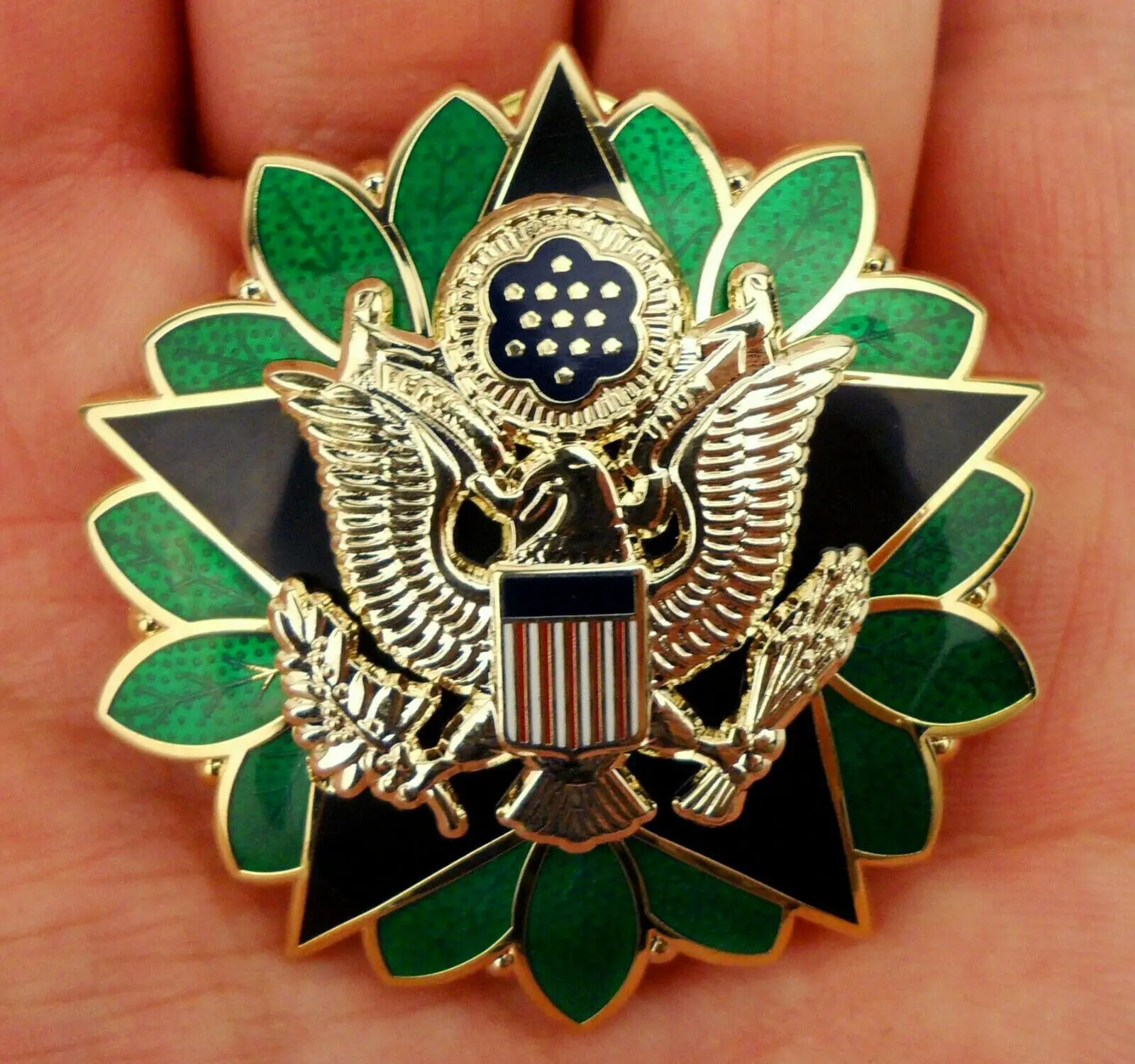 U.S. US Army Staff Identification Badge Pin 0732 Military Store ...