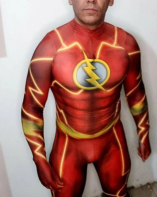 New 52 Flash Cosplay