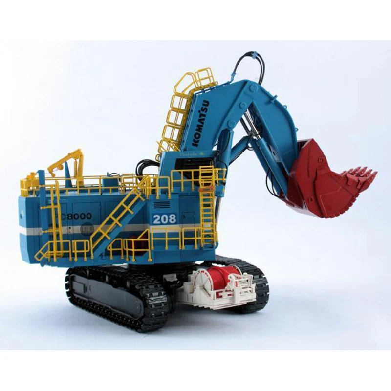 BYMO-PC8000-6-Komatsu-Jwaneng-25026-6-1-50-Scale-Limited.jpg