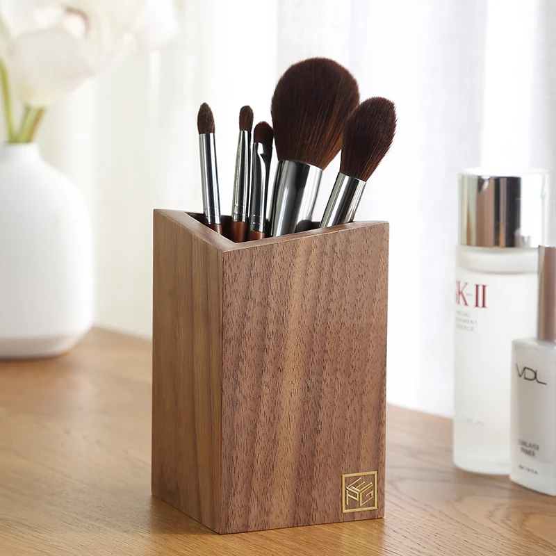 Wooden Makeup