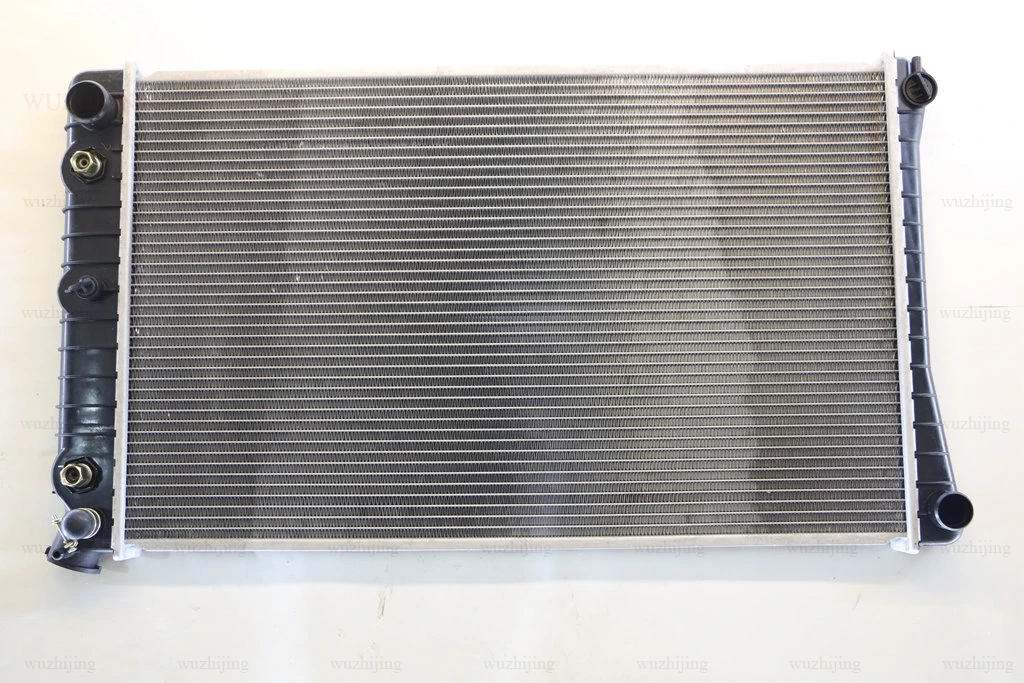 Tanque-de-agua-del-refrigerador-del-radiador-de-refrigeraci-n-para-GMC ...